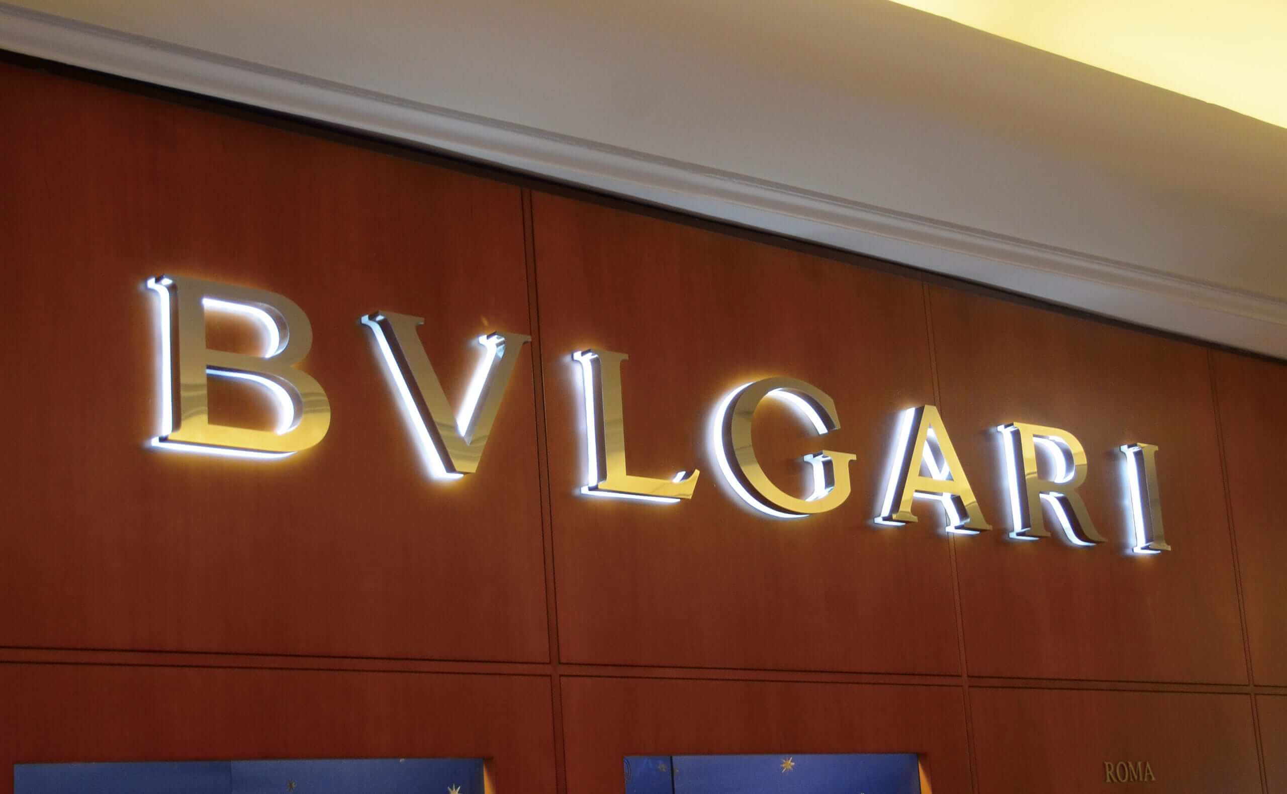 Wall Signs | BusinessSign.Com