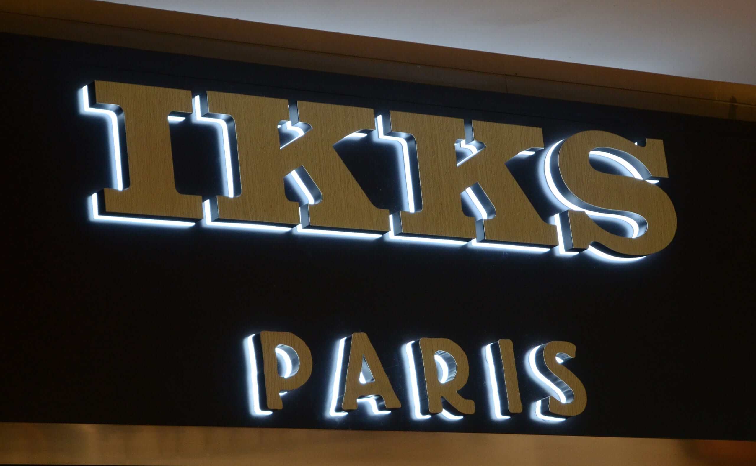 Backlit Channel Letters | BusinessSign.Com