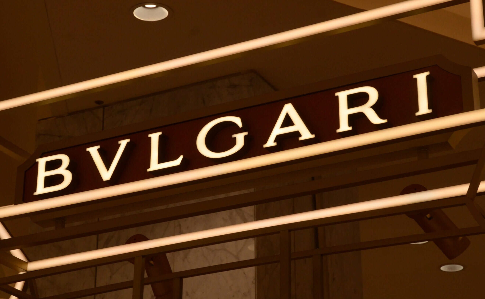 Front Lit Channel Letters | BusinessSign.Com